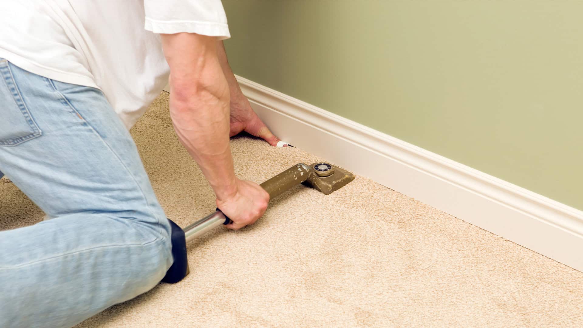 How To Fit A Carpet: A Guide For DIYers In 2025